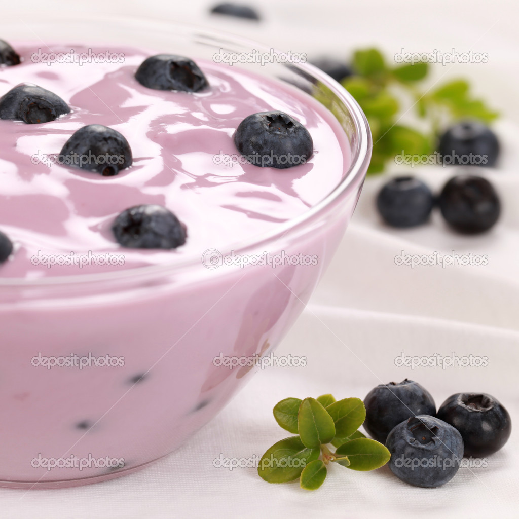 Yogurt con arándanos frescos: fotografía de stock © Boarding2Now ...