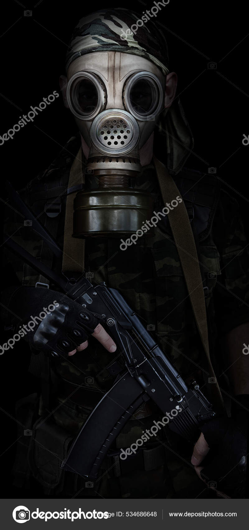 Soldier Gas Mask Automatic Rifle — Stock Photo © Plus69 #534686648