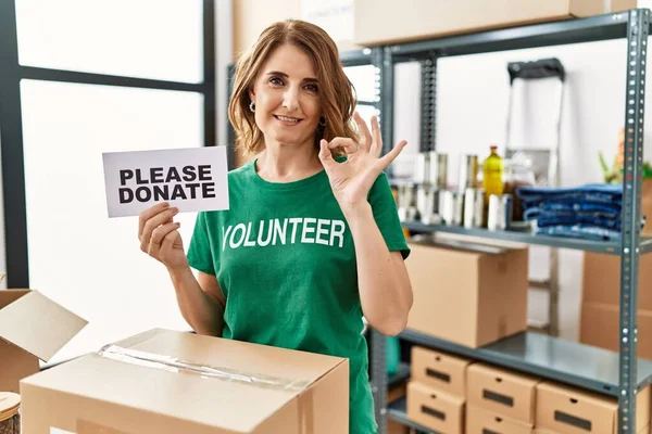 Woman helping others Stock Photos, Royalty Free Woman helping others ...