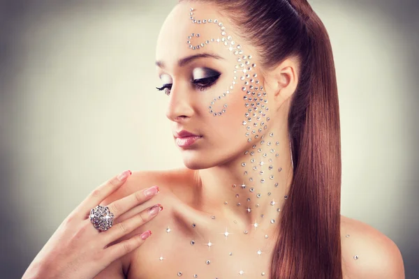 Golden Makeup. Fashion Girl Portrait — Stock Photo © Subbotina #12801826