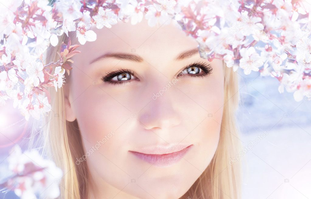 Beautiful woman in spring — Stock Photo © Anna_Om #21225171