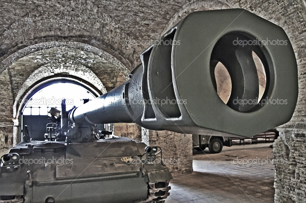 Awesome tank cannon in perspective — Stock Photo © James633 #17425571