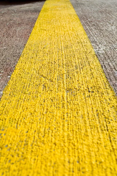 Yellow lines Stock Photos, Royalty Free Yellow lines Images | Depositphotos