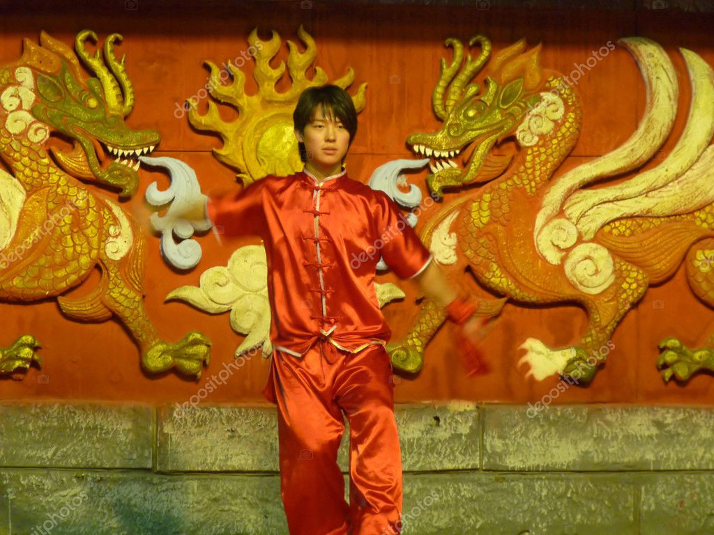 Chinese Martial Artist Performing on Stage — Stock Editorial Photo ...