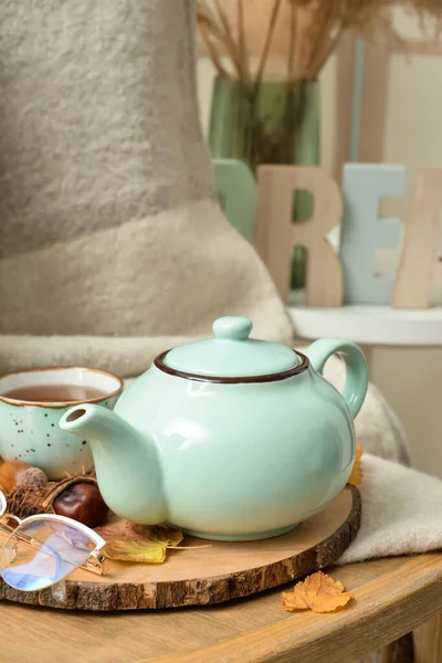 Tea table fotos de stock, imágenes de Tea table sin royalties ...