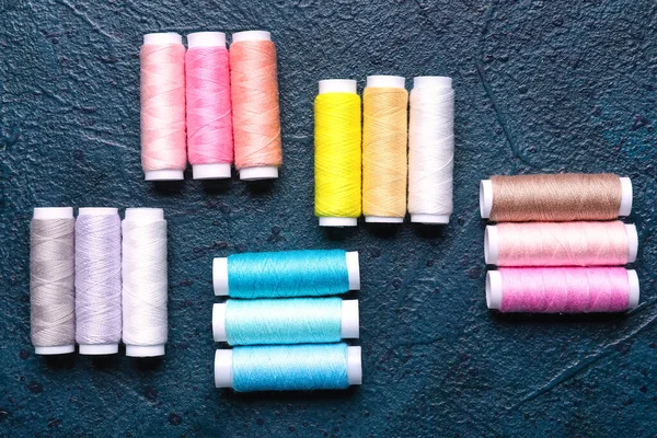 El conjunto de hilos fotos de stock, imágenes de El conjunto de hilos ...