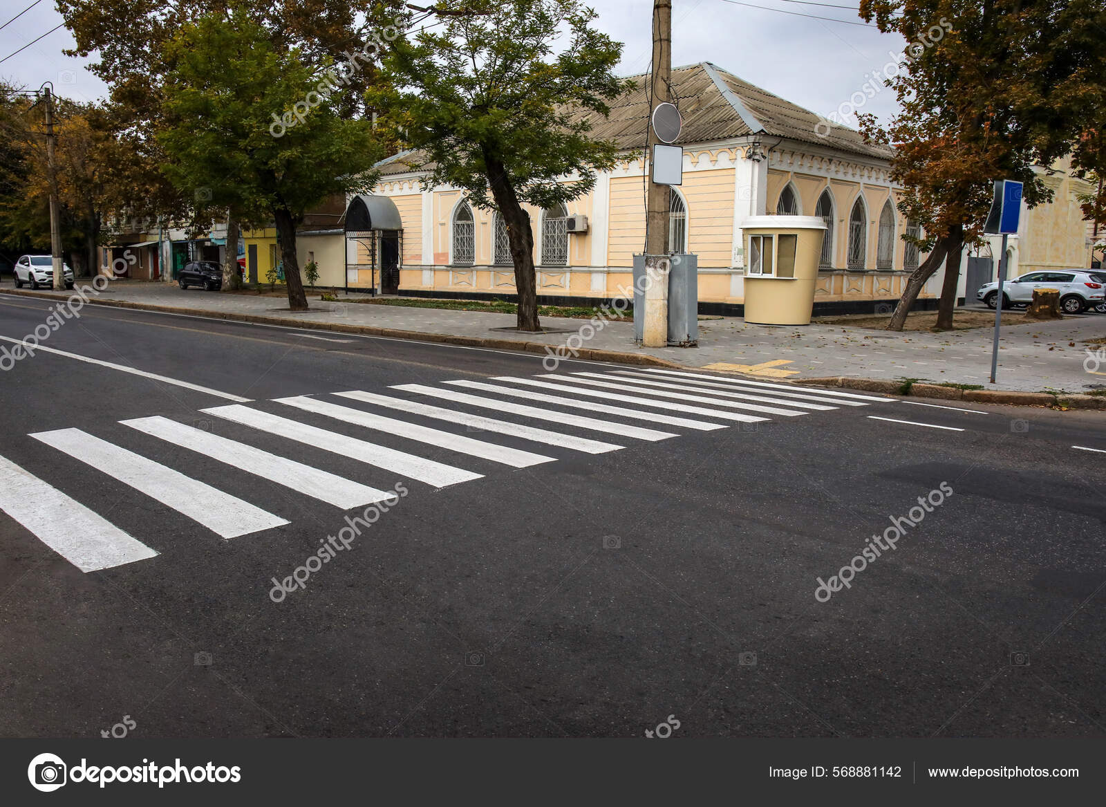 City Street Zebra Crossing Road — Stock Photo © serezniy #568881142