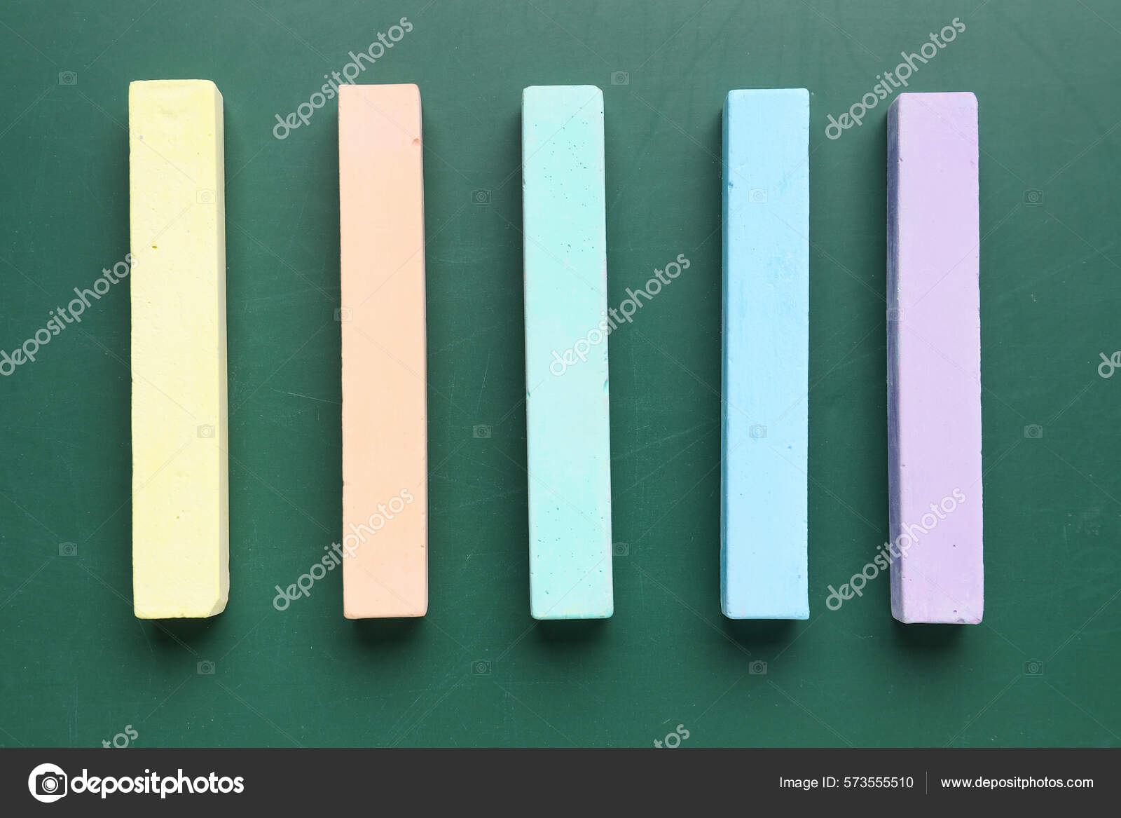 Colorful Chalks Green Blackboard Top View — Stock Photo © serezniy ...
