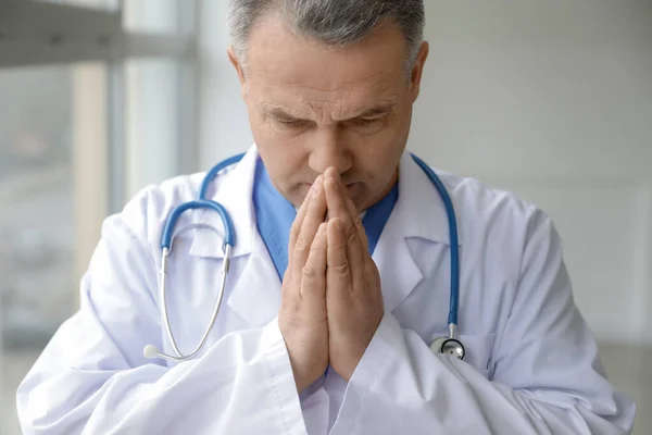 Doctor praying Stock Photos, Royalty Free Doctor praying Images ...