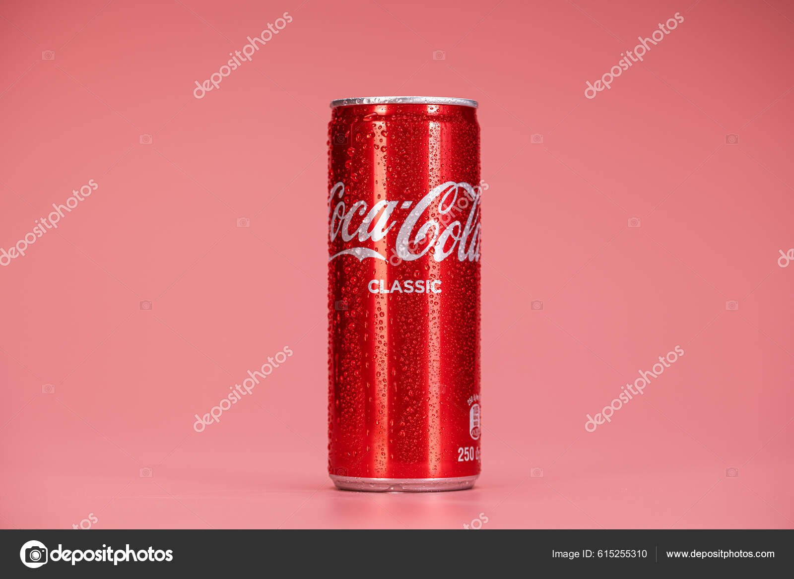Classic Coca Cola Carbonated Soda Drink — Stock Editorial Photo ...