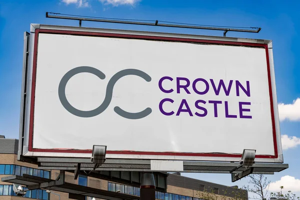 Crown castle company Stock Photos, Royalty Free Crown castle company ...