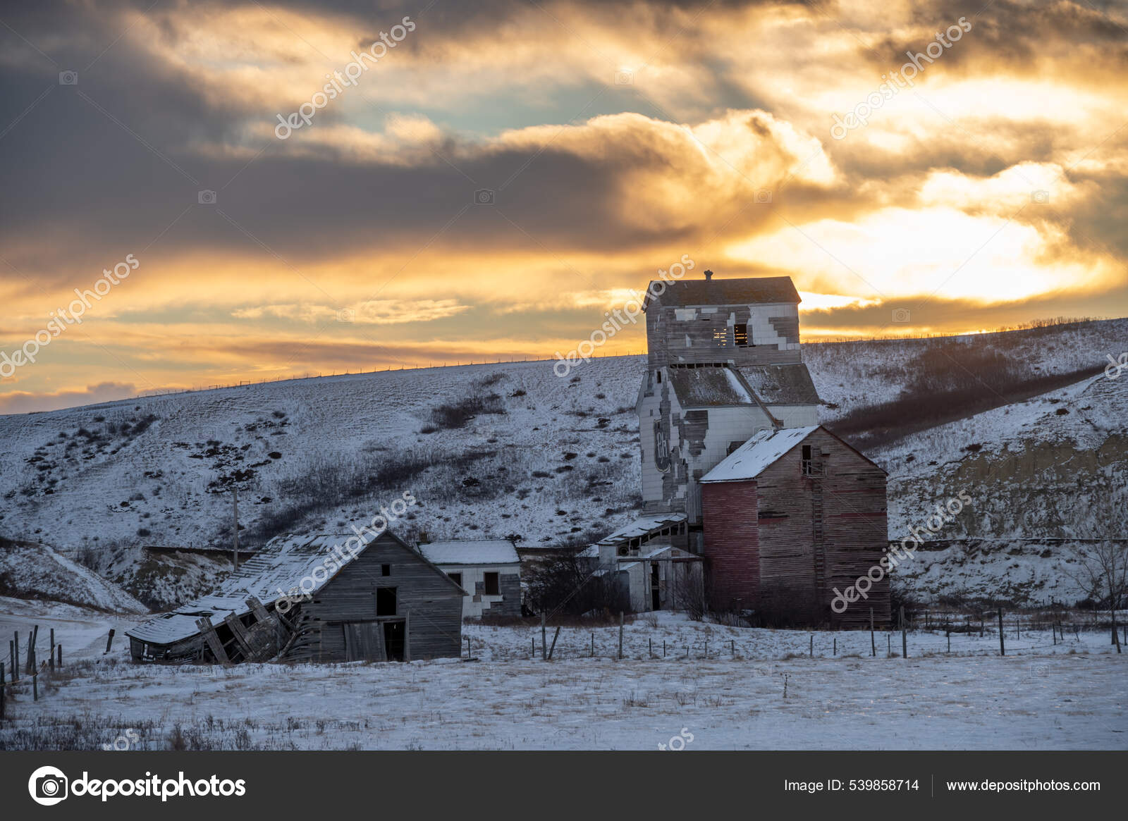Sharples Alberta January 2022 Old Grain Company Elevator Ghost Town ...