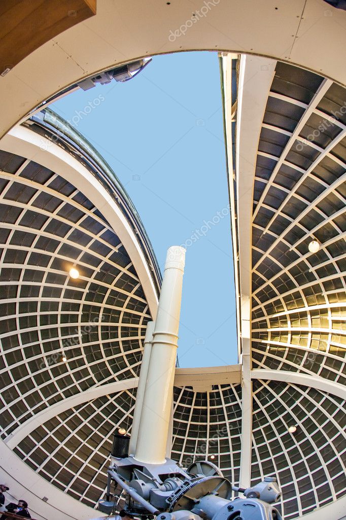Download - LOS ANGELES, USA - JUNE 24: Zeiss telescope at the Griffith ...