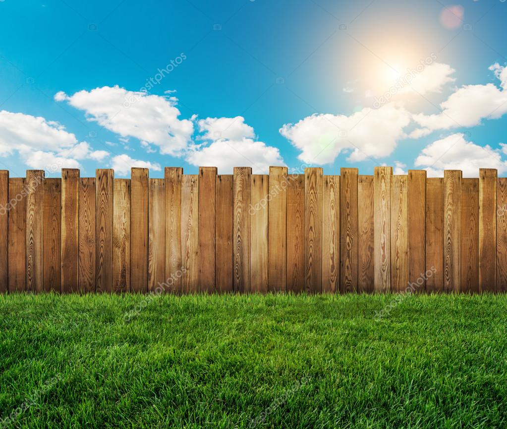 Garden fence — Stock Photo © varuna #42626187