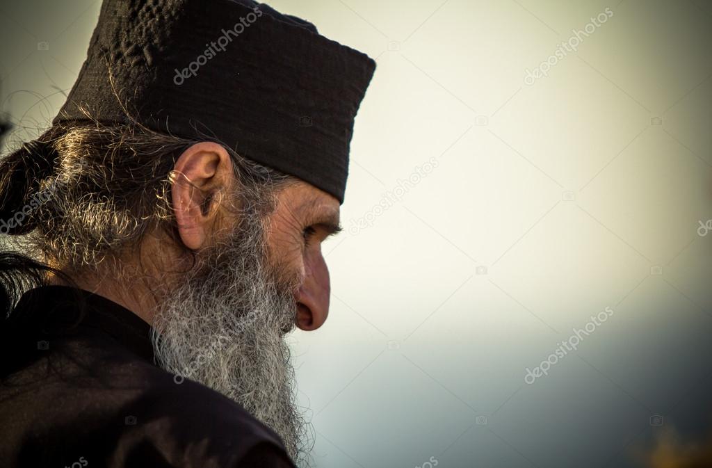 Old jew man in Jerusalem – Stock Editorial Photo © CAHKT #37966411