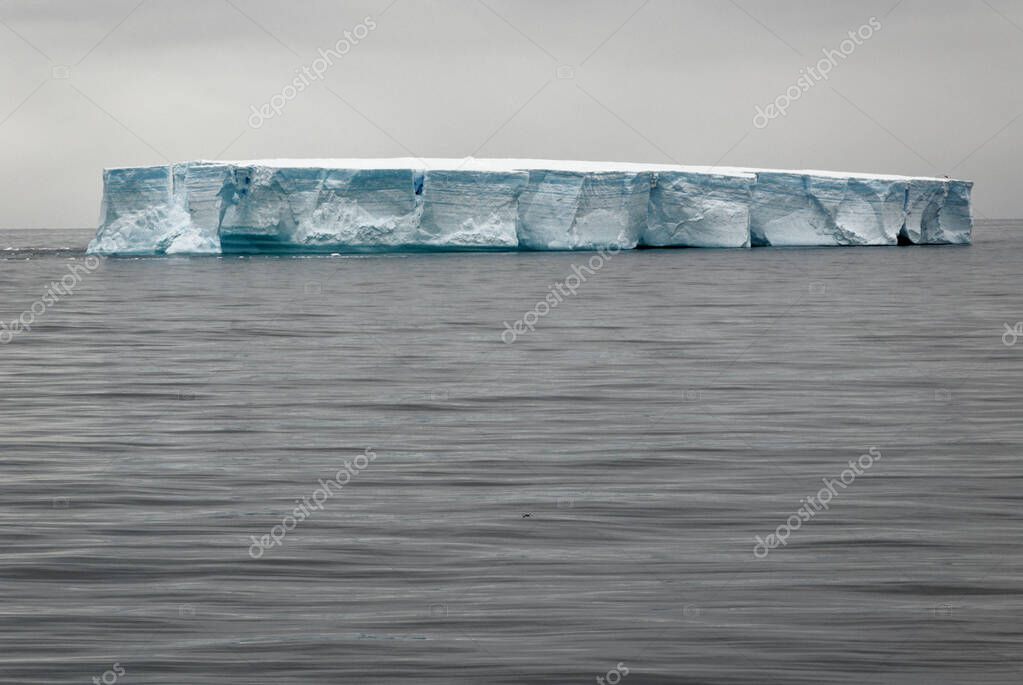 Antarctica, Antarctic Peninsula, Palmer Archipelago, Neumayer Channel ...
