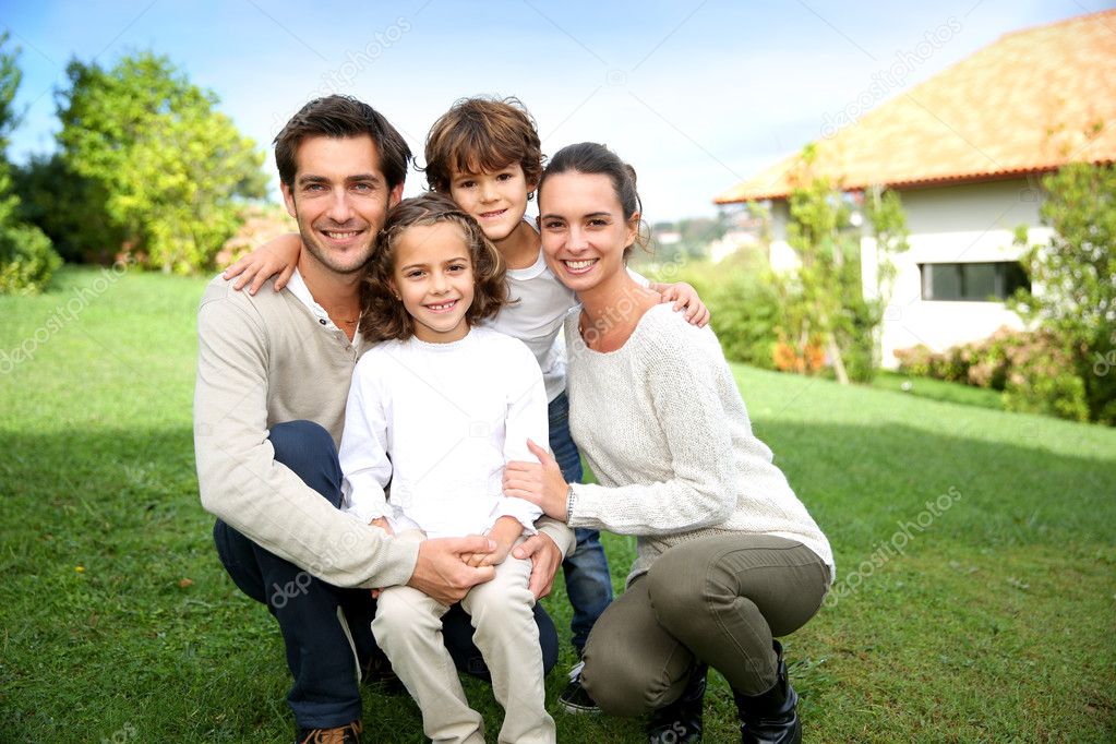 Smiling family — Stock Photo © Goodluz #36646175