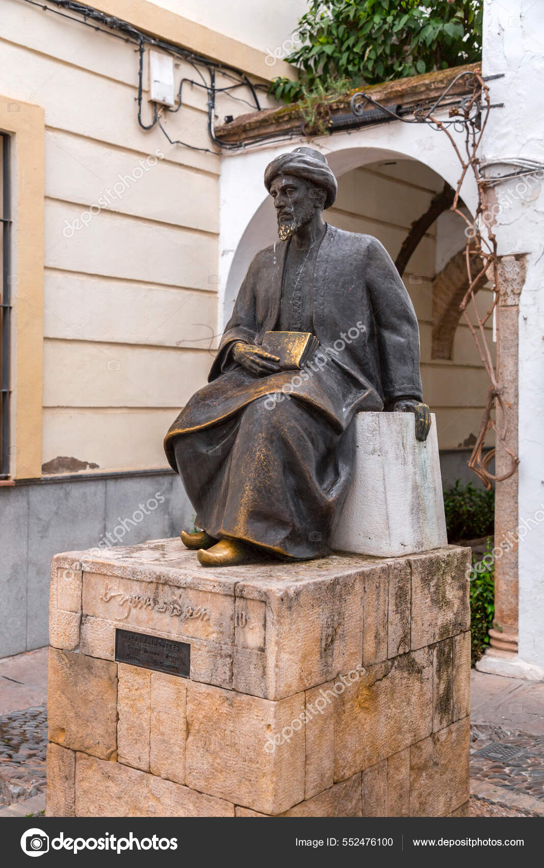 Statue Jewish Scholar Moses Maimonides Rabbi Mosheh Ben Maimon Cordoba ...