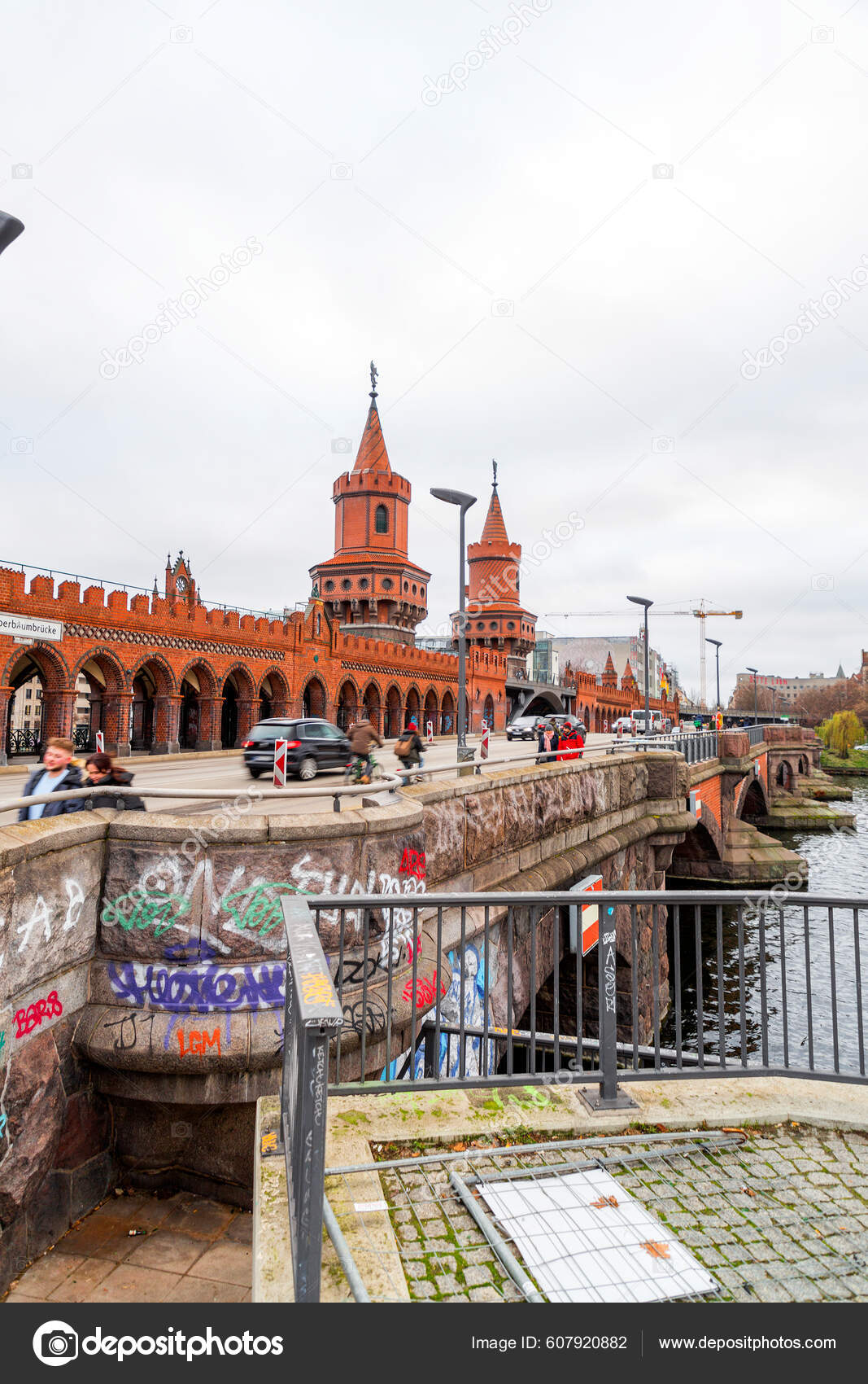 Berlin Germany Dec 2021 Oberbaum Bridge Double Deck Bridge Crossing ...