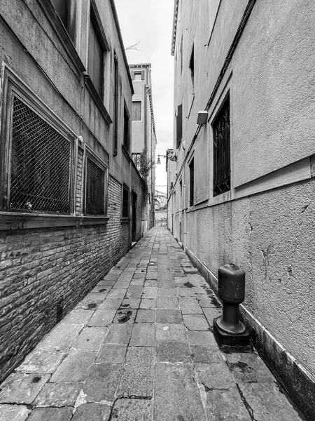 Street Perspective Photography