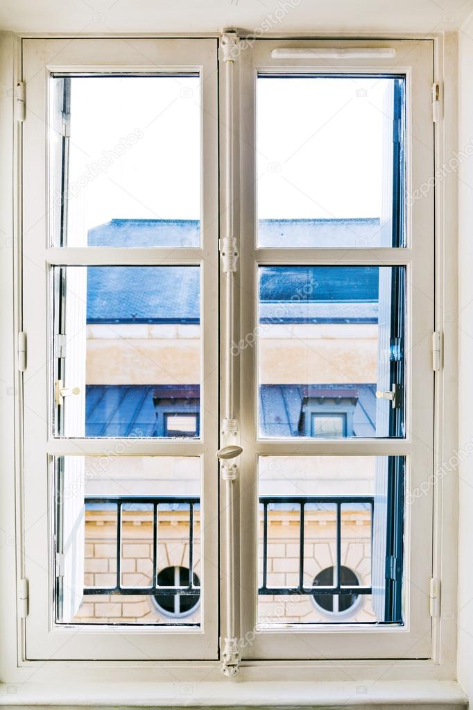 White painted window in room — Stock Photo © vvoennyy #27821039