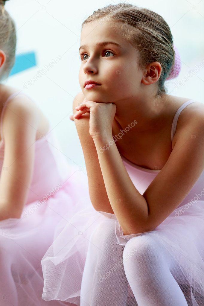 Ballet, ballerina - young and beautiful ballet dancer — Stock Photo © Gorilla #28095241