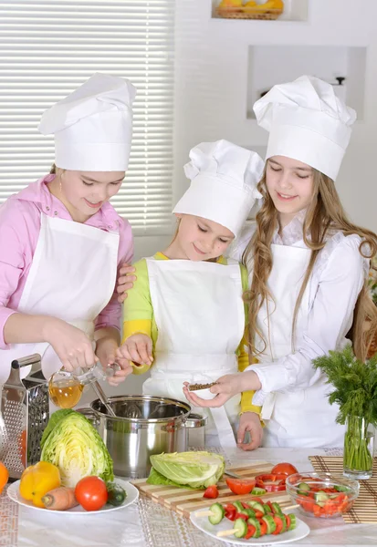 Kids cooking class Stock Photos, Royalty Free Kids cooking class Images ...