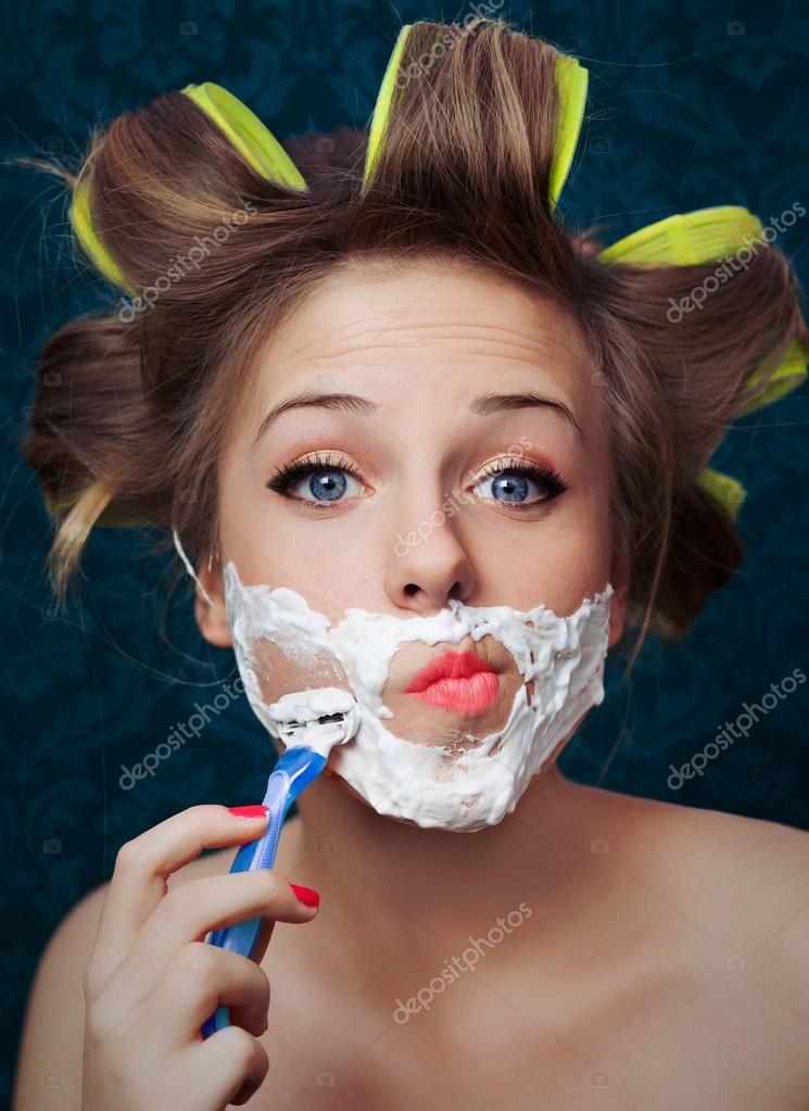 Girls Shaving Cream And Razor