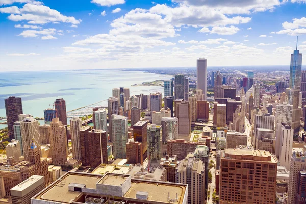 Top view on chicago downtown – Stock Editorial Photo © maxym #29796687
