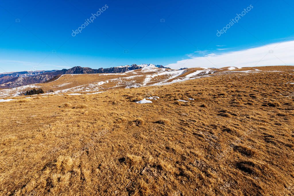 Parque Natural Regional de la Meseta de Lessinia (Altopiano della ...