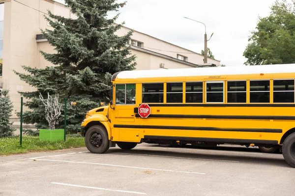 Russian school bus images libres de droit, photos de Russian school bus ...