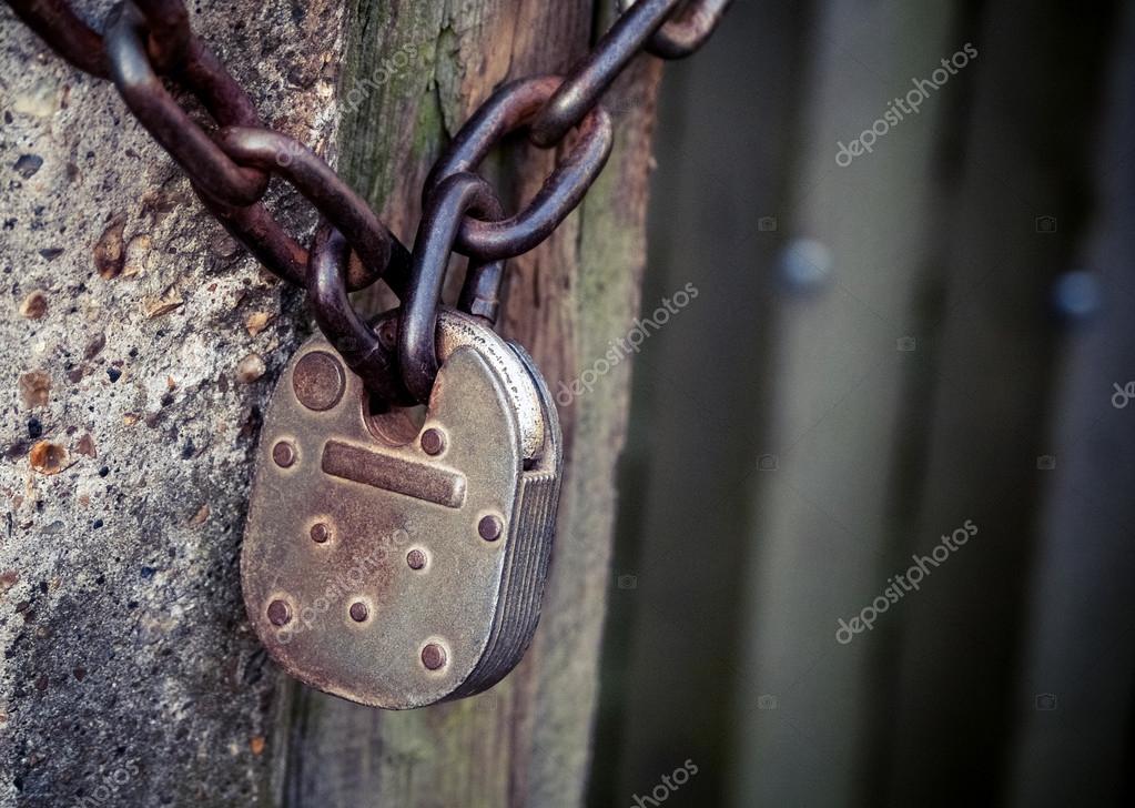 Locked gate — Stock Photo © Artlover #51527213