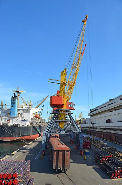 Lng loading Stock Photos, Royalty Free Lng loading Images | Depositphotos