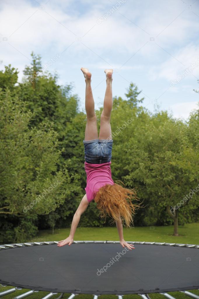 Saltar — Foto de stock #49472763 © pahham