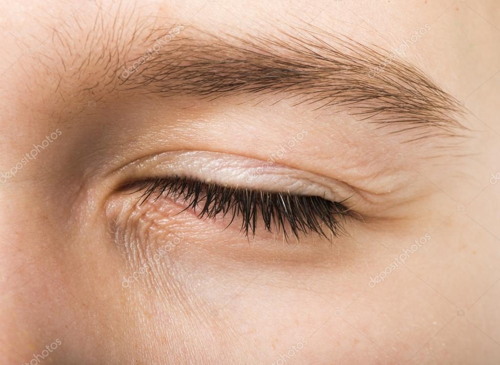 Closed human eye Stock Photo by ©deyangeorgiev2 25507131