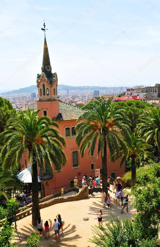 Park Guell – Stock Editorial Photo © lucianmilasan #12065169