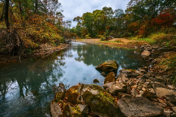 18,417,665 imágenes de Paisajes rios libres de derechos | Depositphotos