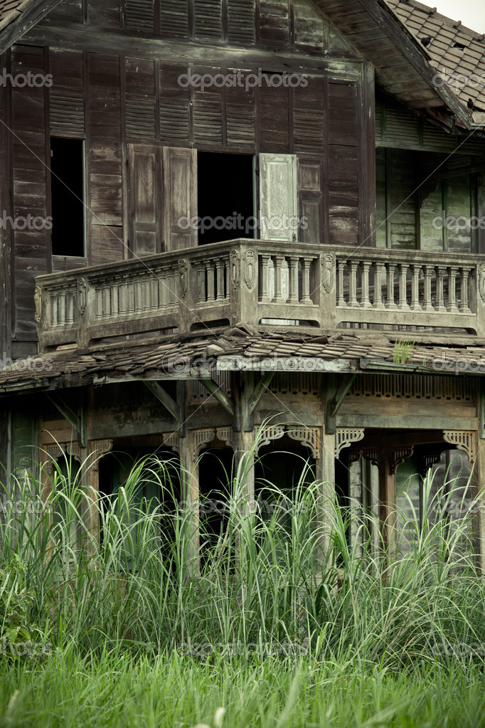 Old house — Stock Photo © WitthayaP #12279287