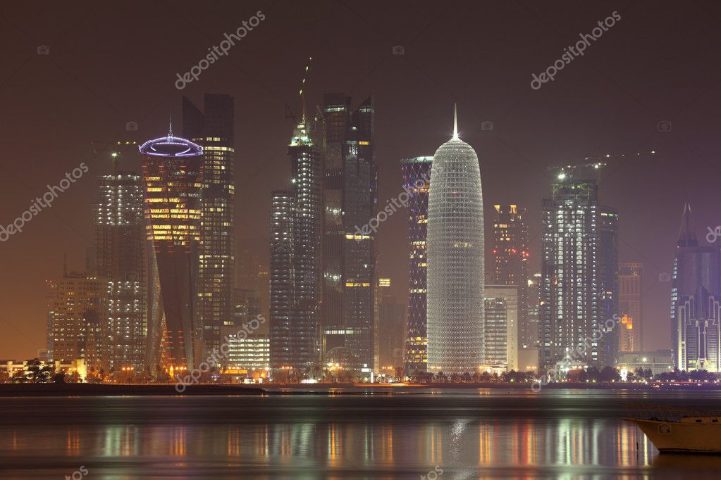 Doha skyline at night, Qatar — Stock Photo © philipus #17682591