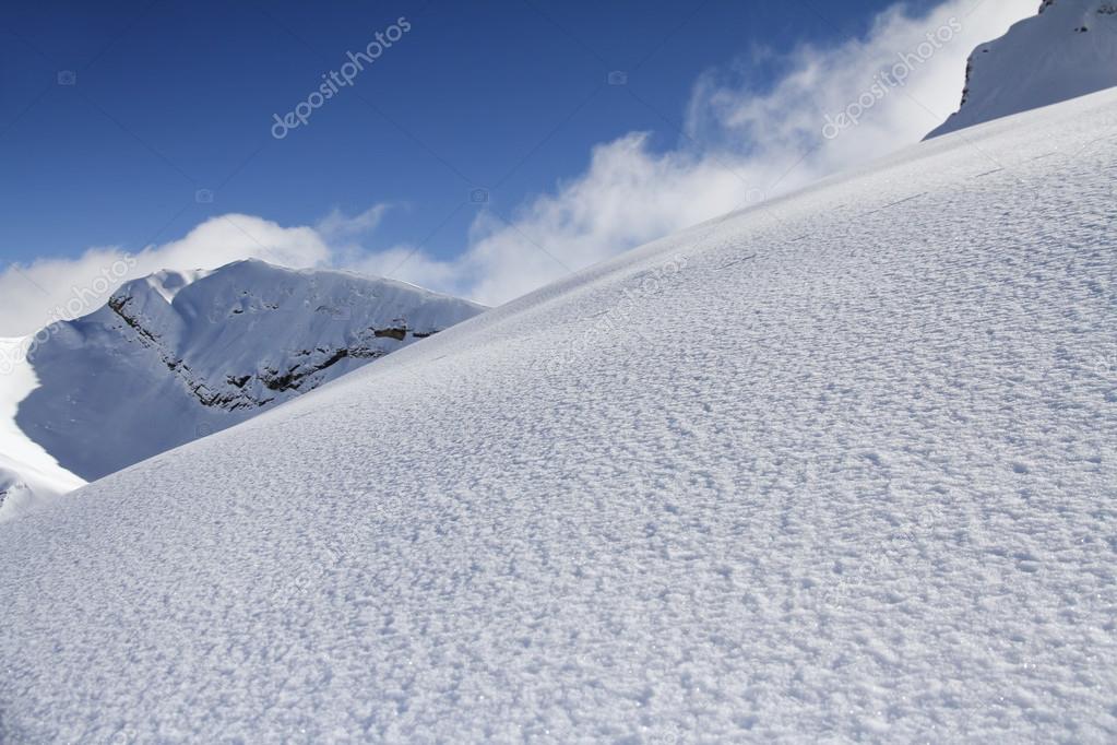 Ski slope in powder snow, mountain landscape — Stock Photo © wasja ...