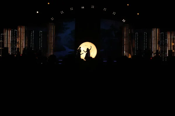 Stage silhouette Stock Photos, Royalty Free Stage silhouette Images ...