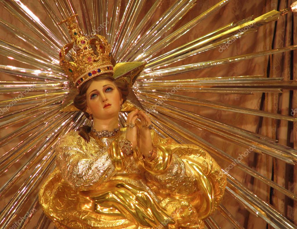 Maria Bambina — Stock Photo © Fajjenzu #12688280