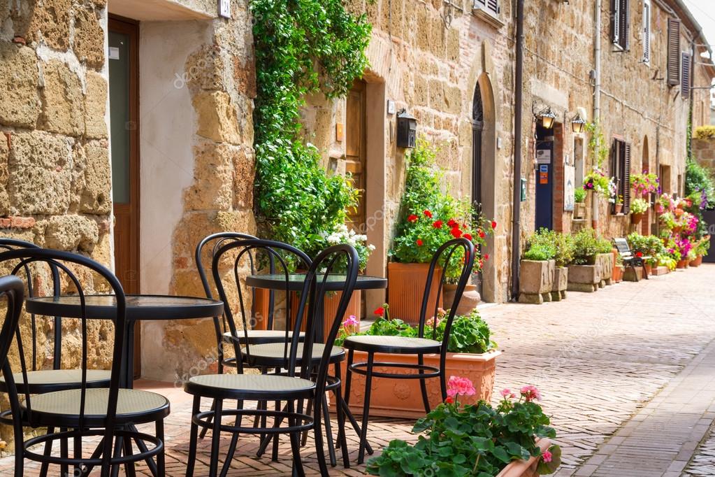 Small restaurant by street in the old italy town — Stock Photo ...