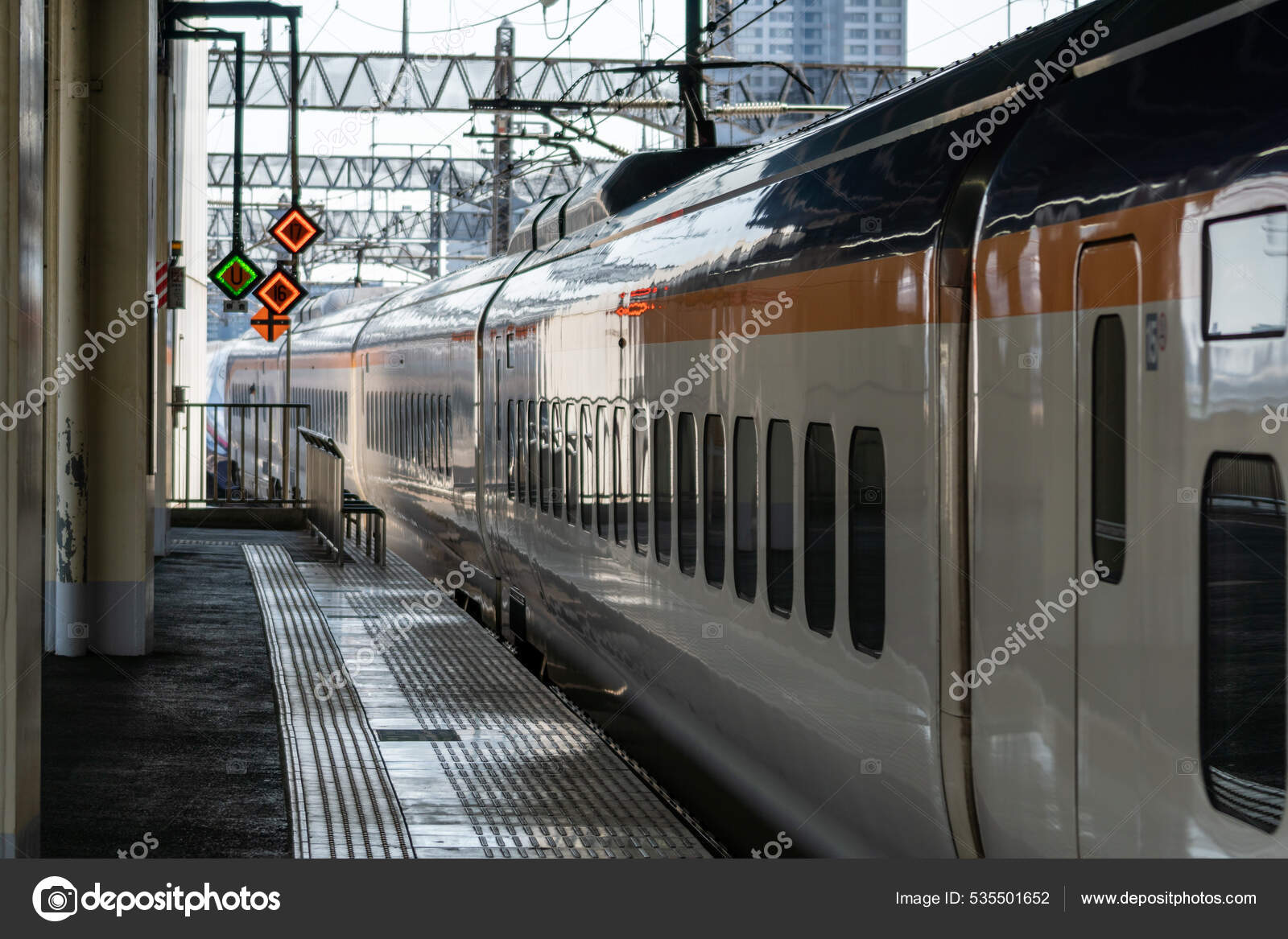 Japan Shinkansen Limited Express Train — Stock Editorial Photo ...
