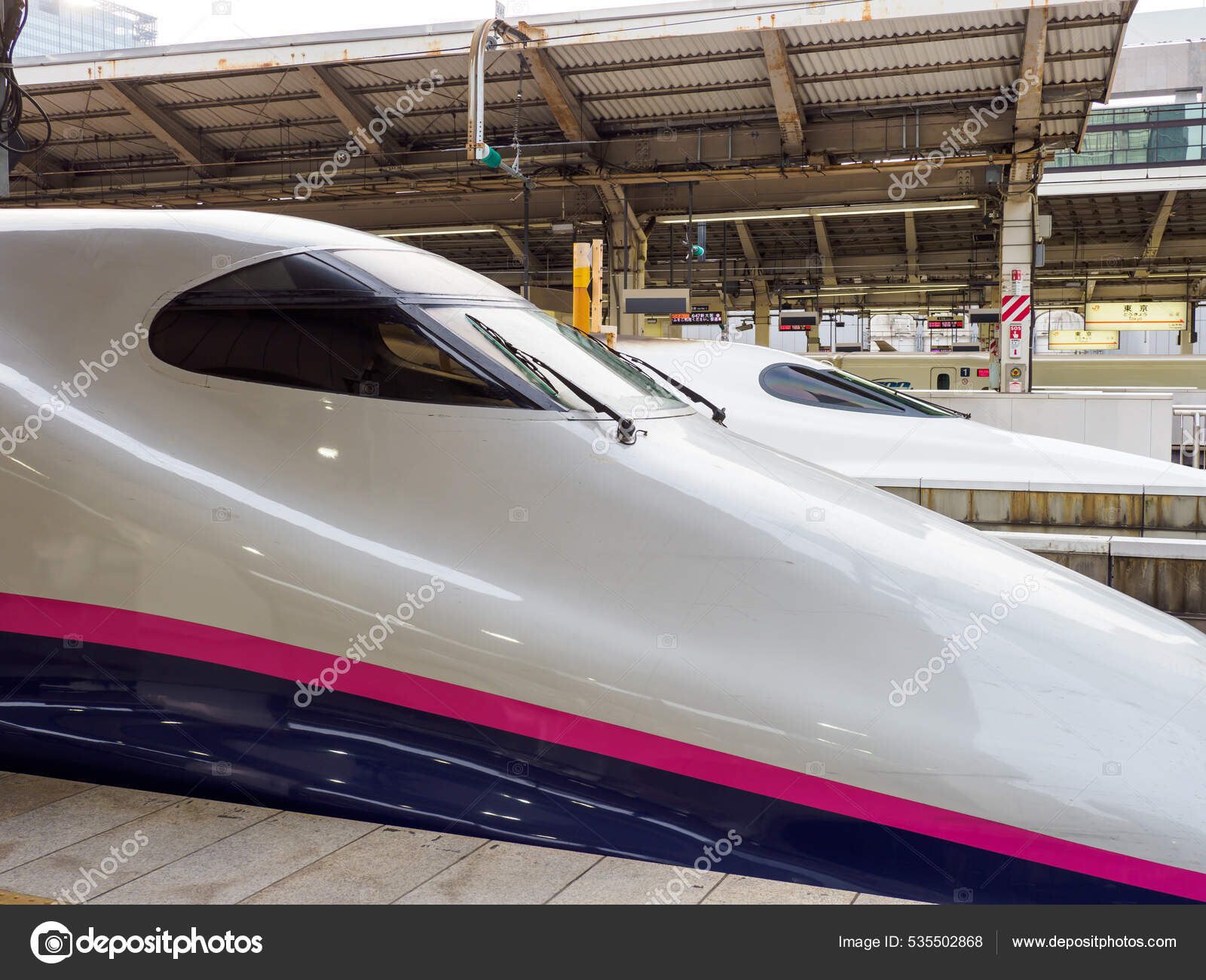 Japan Shinkansen Limited Express Train — Stock Editorial Photo ...