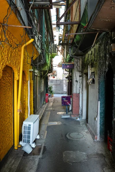 Slum alley Stock Photos, Royalty Free Slum alley Images | Depositphotos