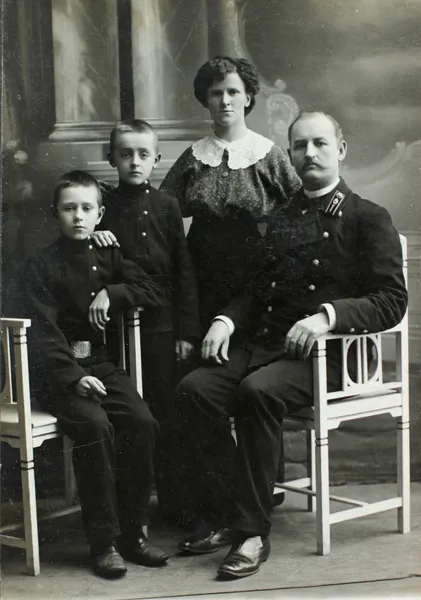 Old Family Photos 1900s