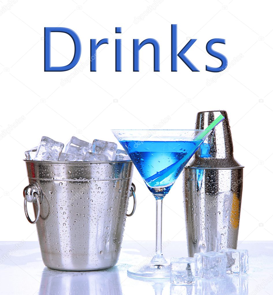 Metal ice bucket and shaker and cocktail isolated on white — Stock ...