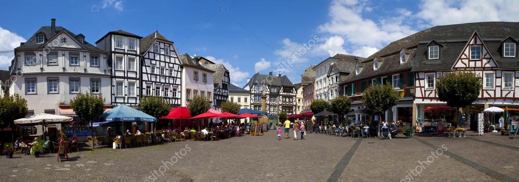 Linz am rhein in Duitsland — Stockfoto © chrisdorney #12896040