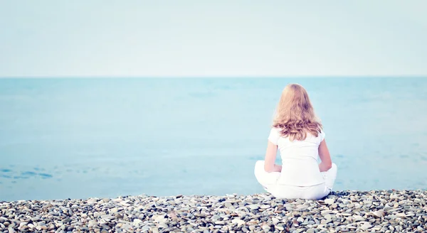 ᐈ Sad screensaver stock photos, Royalty Free woman sea sad images ...